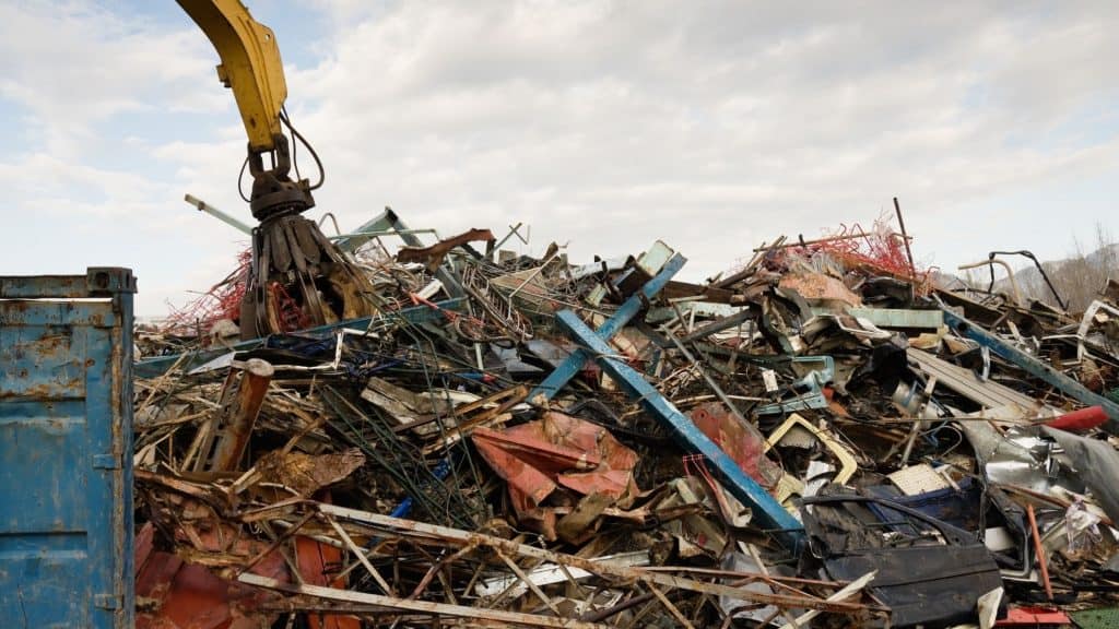 What are Pick and Pull Junk Yards?